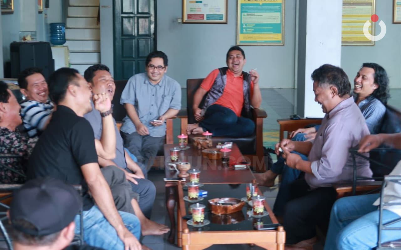 Pak Lurah oh Pak Lurah • CakNun.com